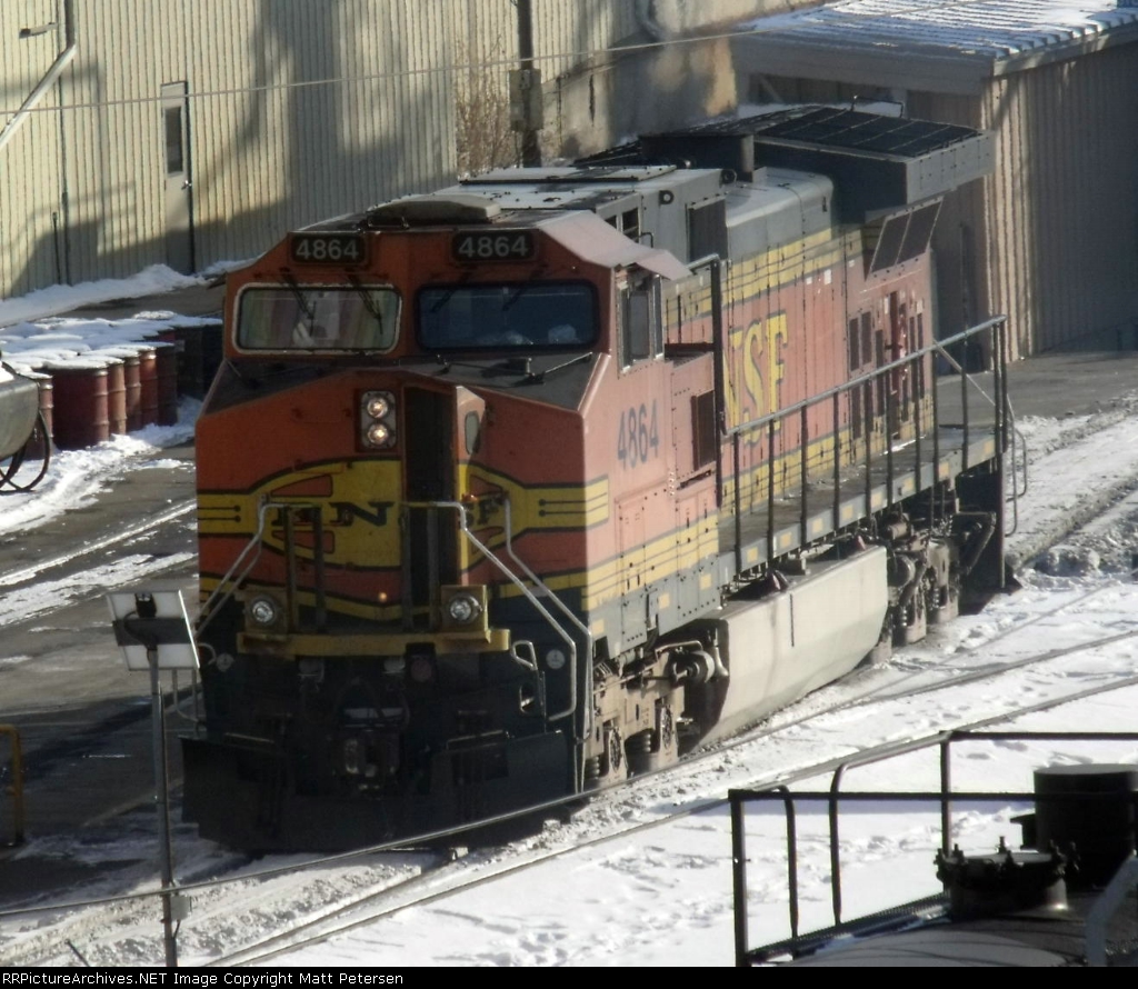 BNSF 4864